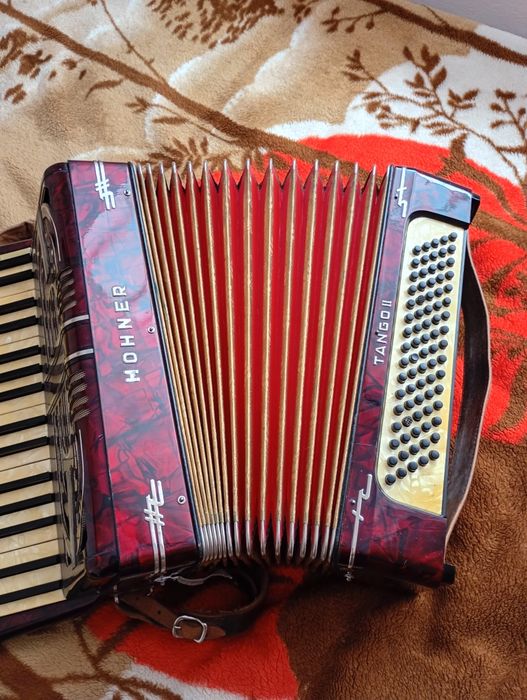 Hohner Tango II 80 bas sprzedam Turzańsk • OLX.pl