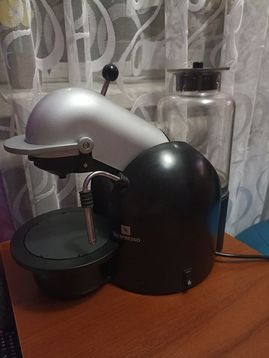 Кавоварка капсульна NESPRESSO C 190 оригінал Швейцарія: 1 100 грн ...