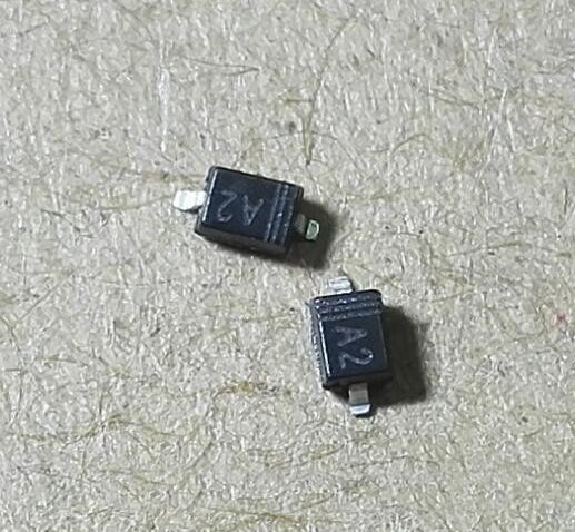 Диод A2 1N4148 SMD (SOD-323): 14 грн. - Аксесуари й комплектуючі ...