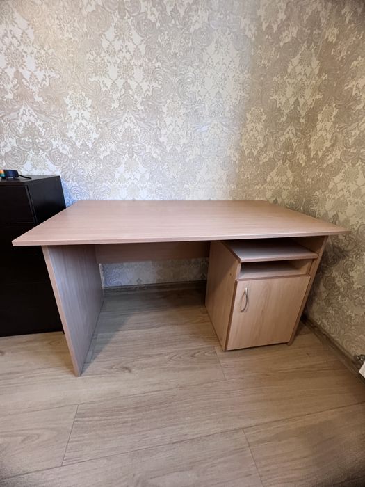 Письмовий стіл компютерний парта тумбочка стіл для ПК 1 500