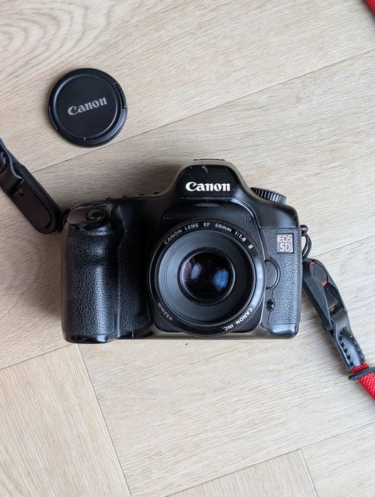 Aparat Canon 5d Mark 1 (classic) + 50mm f1.8 II, lustrzanka, pełna kla ...