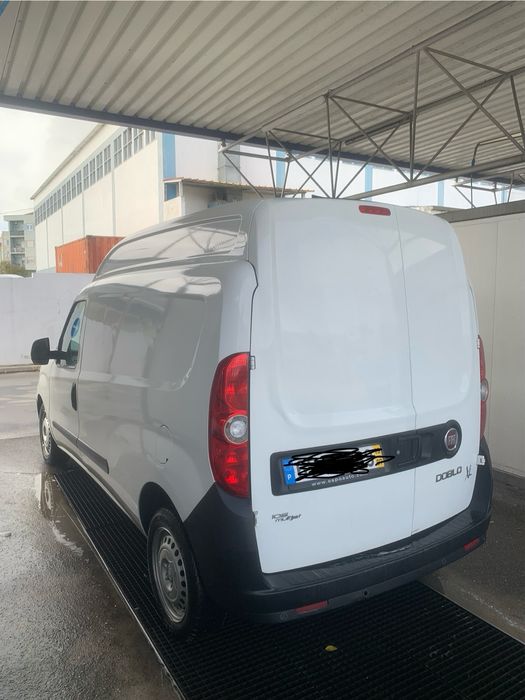 Fiat doblo maxi XL Santo António • OLX Portugal