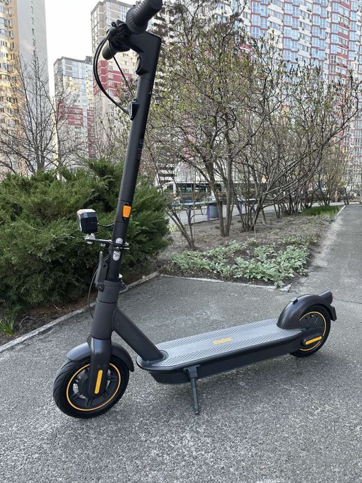 Ninebot Max G30P: 18 000 грн. - Електросамокати / гіроскутери Київ на Olx