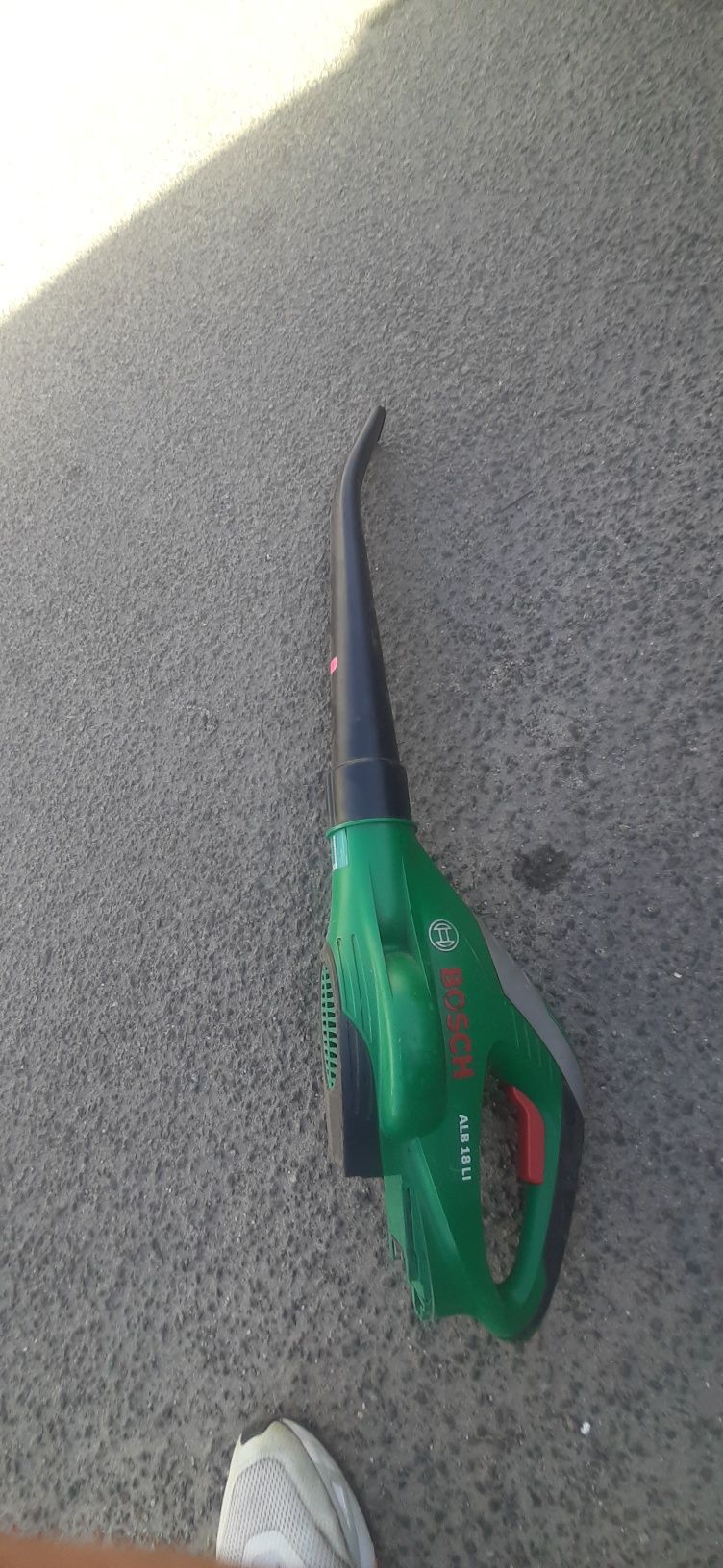 Пилосос садовий Bosch alb 18li 1акб. 18v 2.5ah: 2 000 грн. - Пилососи ...