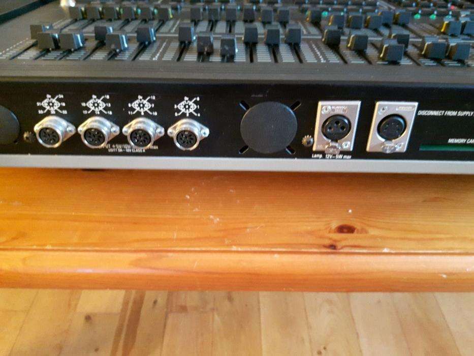 Mesa de Luz Zero 88 Sirius 24 DMX Lighting Desk São Victor • OLX Portugal