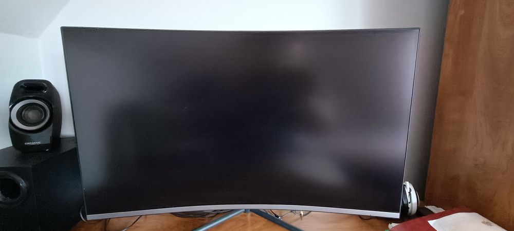 Monitor Samsung 32 Curved 4K Biszcza • OLX.pl