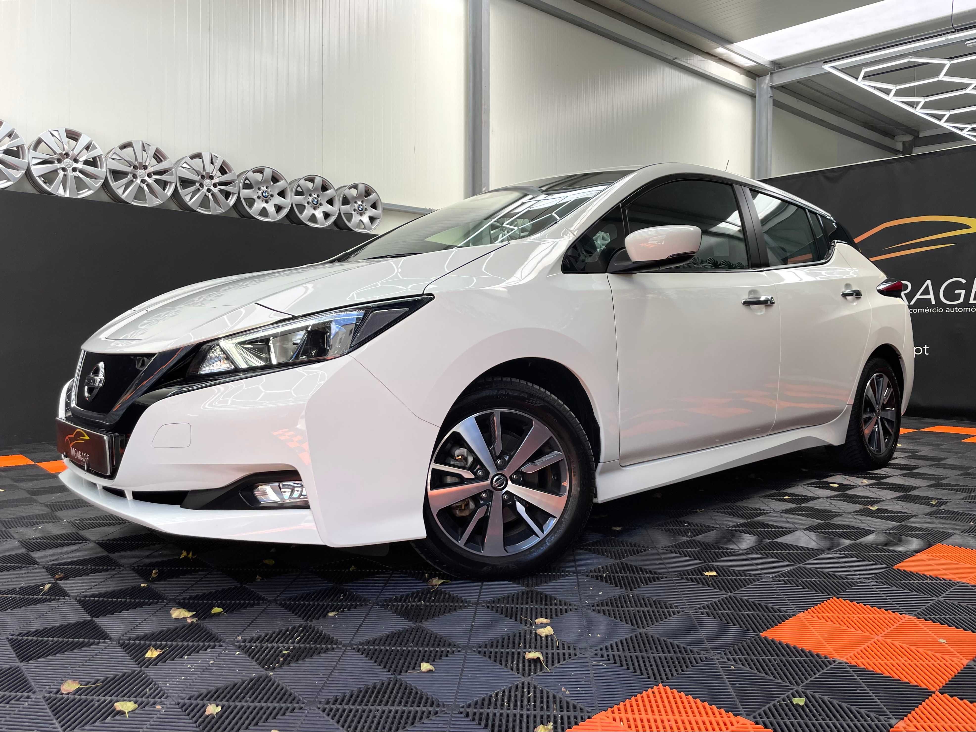 Nissan leaf olx store