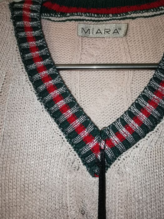 Святкова кофтинка з блиском 250 грн Кофтинки Корсунці на Olx