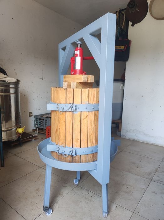 Prensa para Mel ou vinho Canedo, Vale E Vila Maior • OLX Portugal