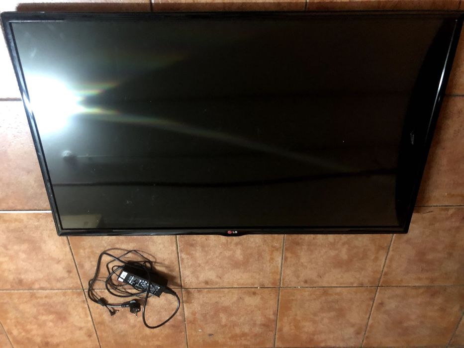 Tv LG 42'' avariada Campanhã • OLX Portugal