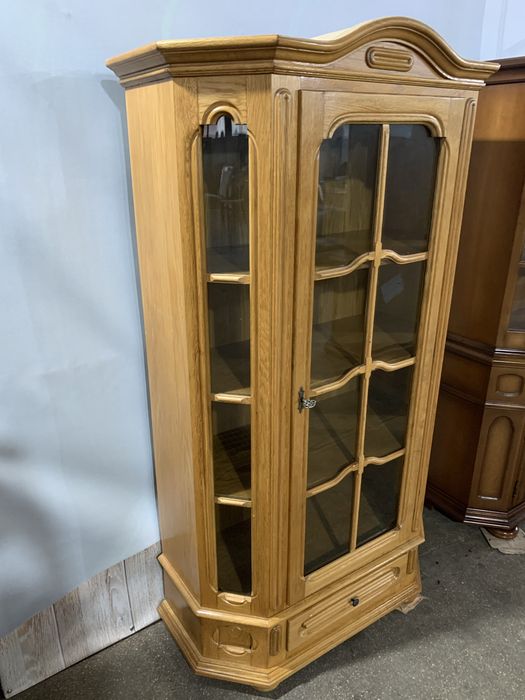 Вітрина креденс сервант стінка шафа книжна шафа шкаф 10 000 грн