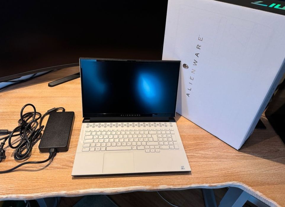 Alienware M17 R4 Laptop Notebook Nvidea 3070 Intel i7 SSD 2,5 TB: 68 ...