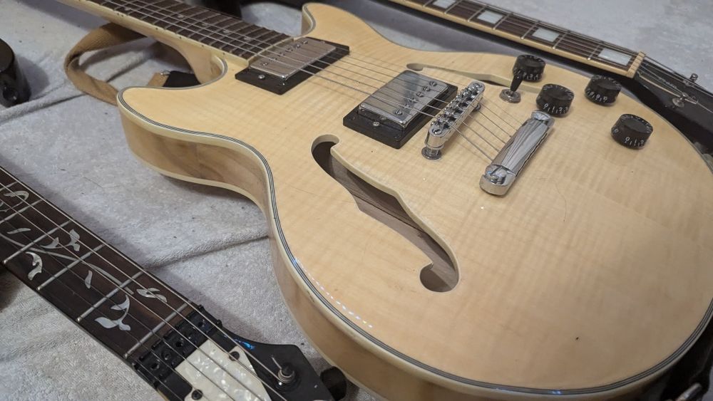 Розпродаж гітар та бас гітар (Cort, Stagg, Squier, Jackson, Ibanez та ...