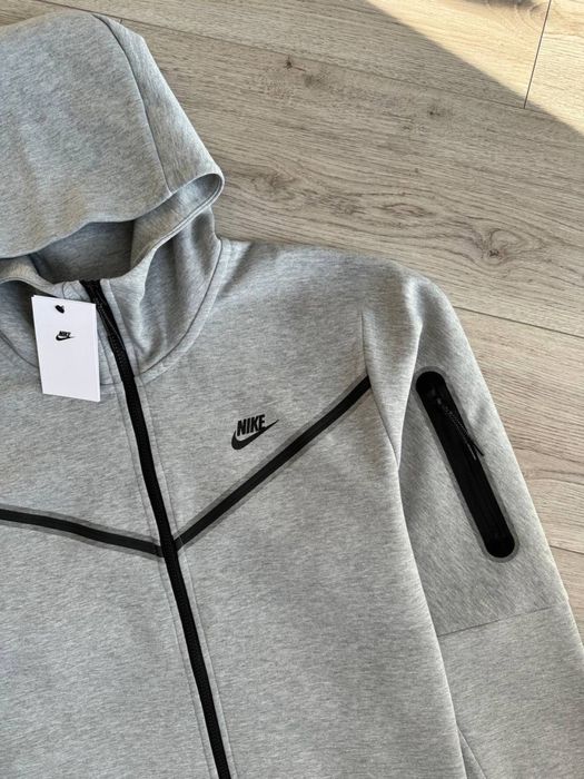 Зіпка Nike Sportswear Tech Fleece кофта найк теч фліс 3 799 грн Худі Київ на Olx