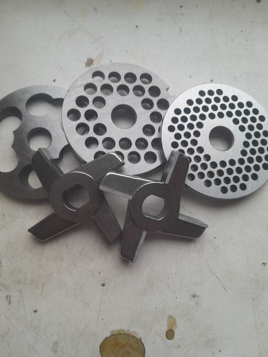 Комплект ножей нж сталь для мясорубки мим 300,350 ТМ 32.: 200 грн ...