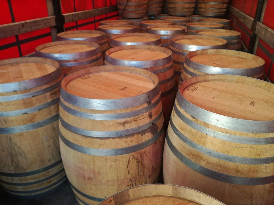 Pipos/Pipas/Barris/Barricas em madeira de carvalho ou castanho Bougado (São Martinho E Santiago ...