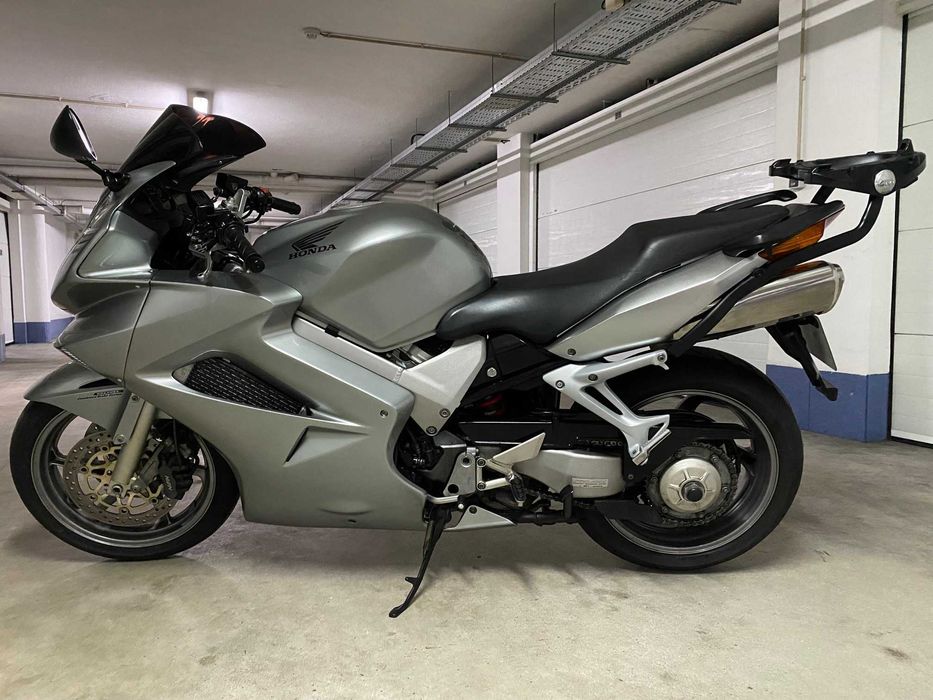 Honda VFR 800 Vtec Póvoa De Varzim, Beiriz E Argivai • OLX Portugal