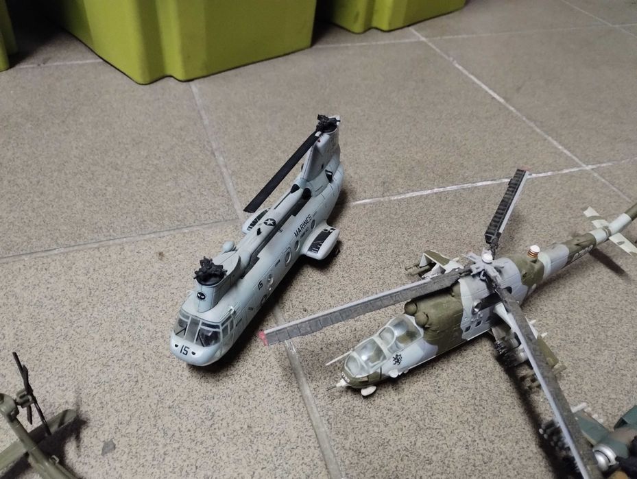 Model helikopter śmigłowiec amercom 1/72 1:72 Reda • OLX.pl