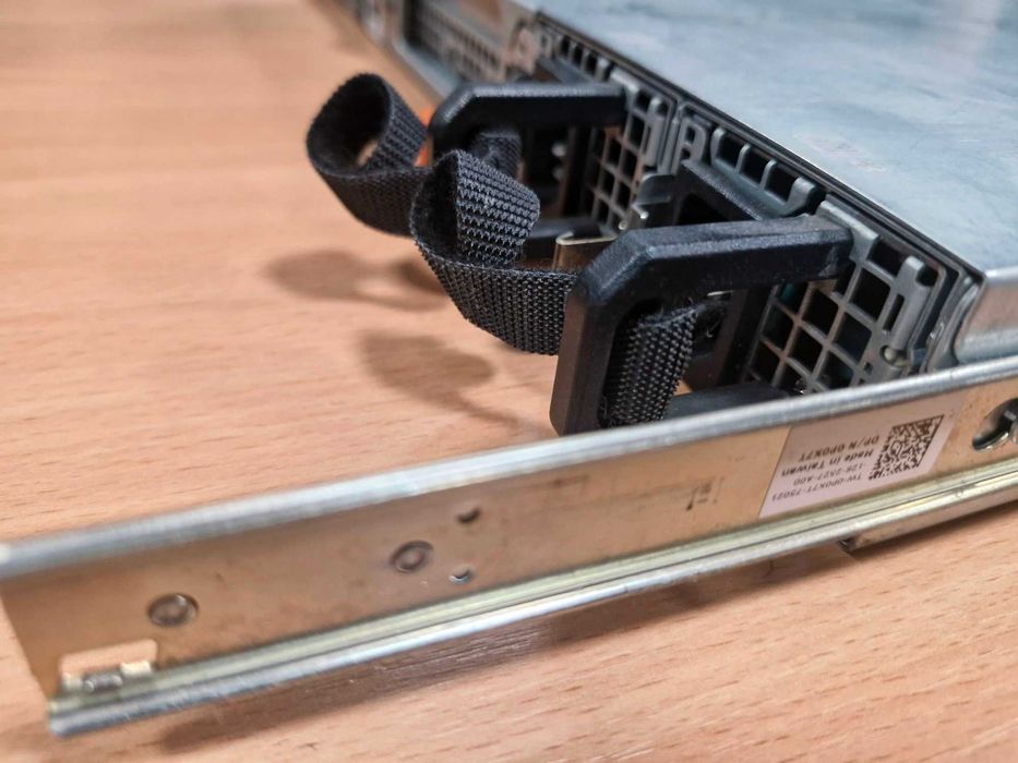 Serwer Dell PowerEdge R410 2x Intel Xeon 24 vcpu 128GB H700 szyny ...