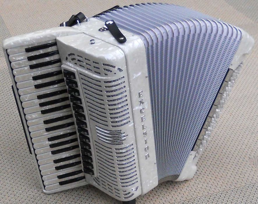 Akordeon EXCELSIOR model E 55 PROFESSIONAL 5chórowy LMMMH Dębica • OLX.pl