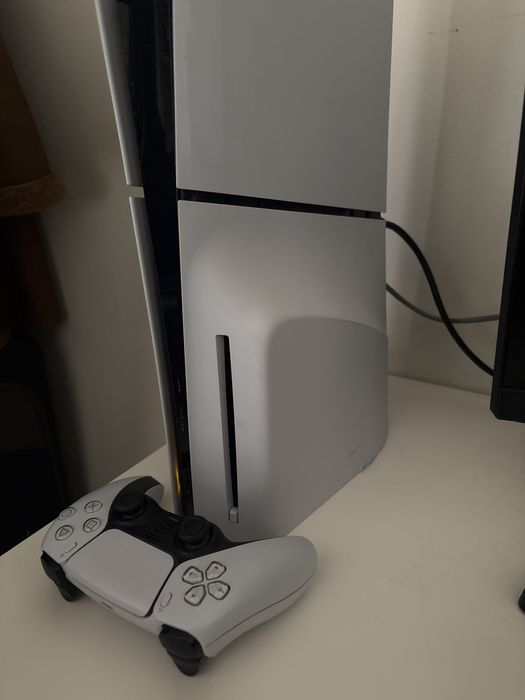 Vendo PS5 Slim mais Pulse elite Moscavide E Portela • OLX.pt