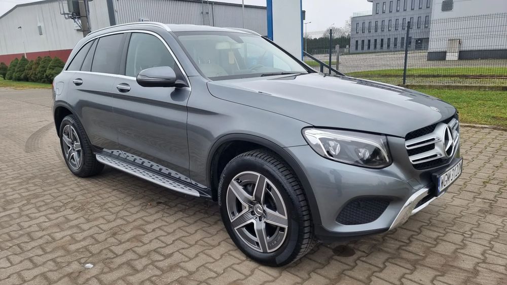 Mercedes-Benz GLC 2.0 benzyna 258KM 75tys km 4x4 LED NAVI Skóry Alu AMG ...