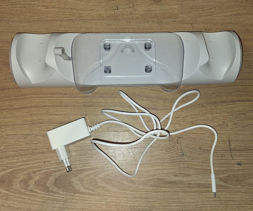 Charging dock for oculus quest 2 Legionowo • OLX.pl