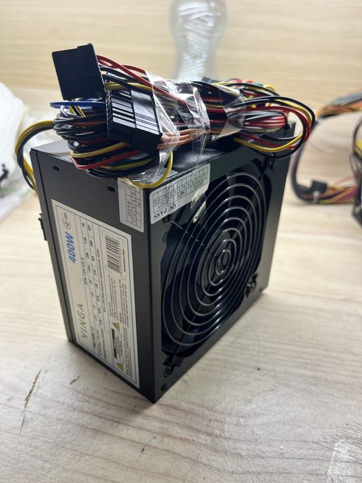 Блок питания 400w Vinga: 330 грн. - Комплектуючі та аксесуари Кам'яне Поле на Olx