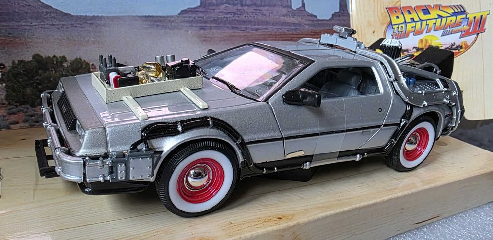 Model auta Deloran Time Machine z filmu Back to the future III Gniezno ...