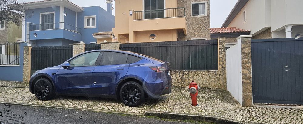 Tesla Model Y long Range Cascais E Estoril • OLX.pt