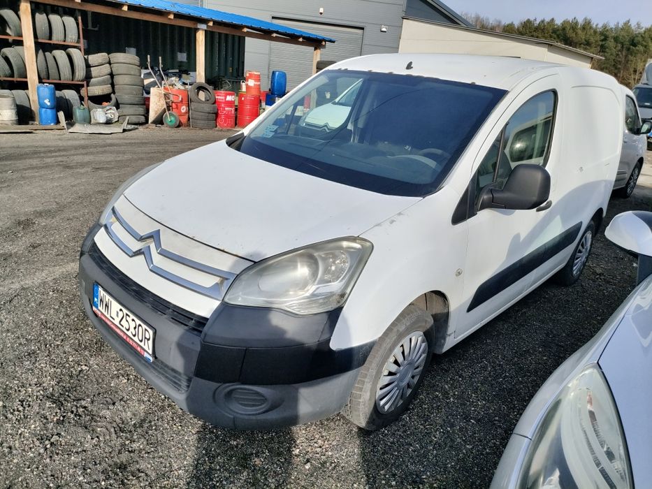 Sprzedam auto z uszkodzonym silnikiem Jastrzębie • OLX.pl