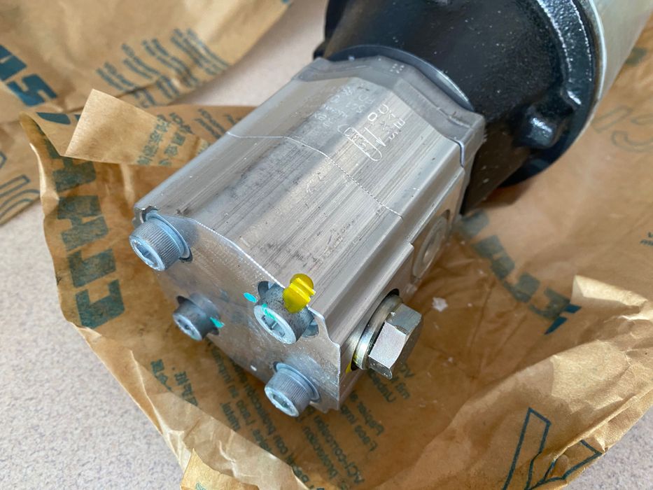 Pompa hydrauliczna Claas 770, 780 Lexion 180202 Oryginał Kościan • OLX.pl