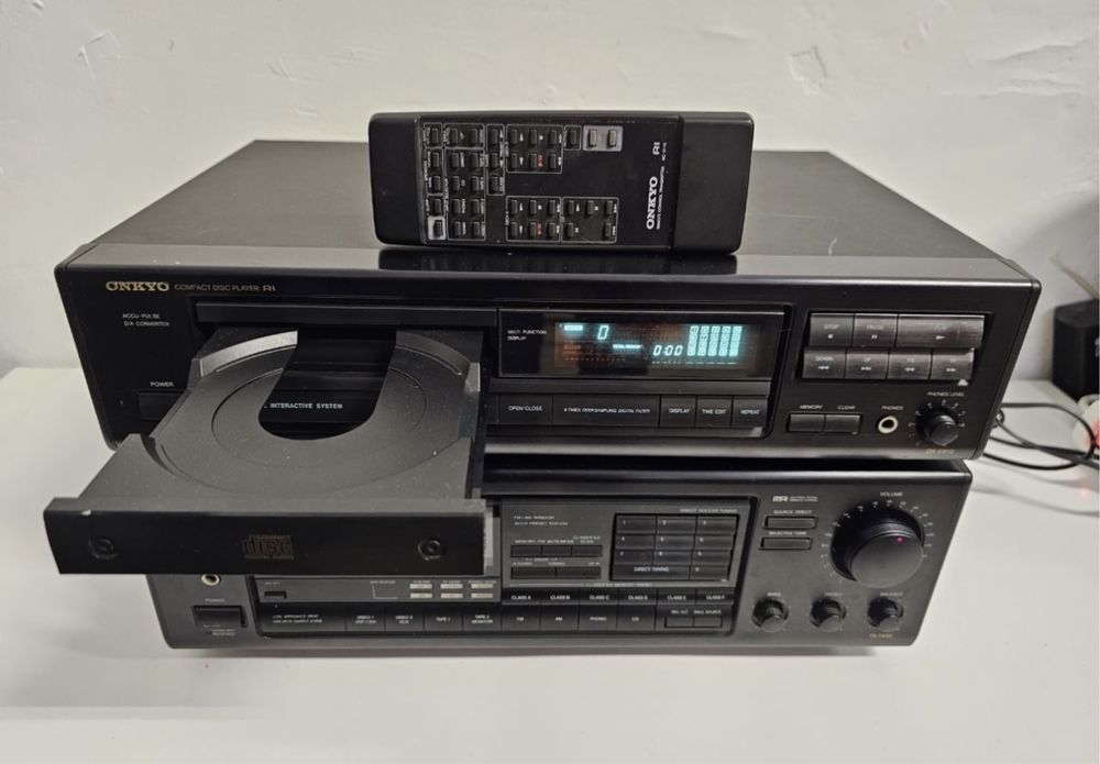 Pilot! Amplituner Onkyo TX-7830/ Odtwarzacz CD Onkyo DX -6810 Bytom ... Pilot! Amplituner Onkyo TX-7830/ Odtwarzacz CD Onkyo DX -6810 Bytom ...