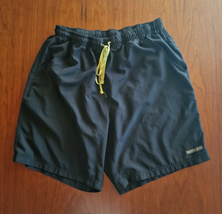 Calções pretos da Crivit Santo António dos Olivais • OLX Portugal