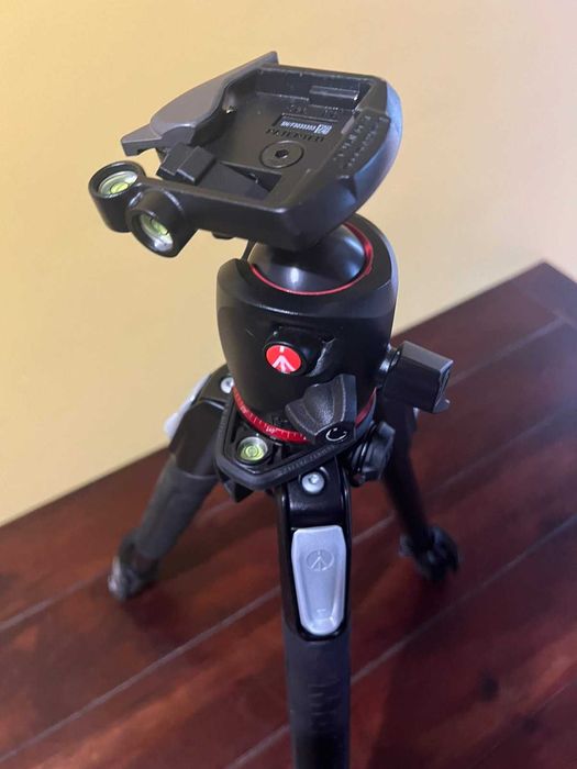 Statyw do aparatu Manfrotto MK190XPRO4-BHQ2, razem z głowicą Zielonki • OLX.pl