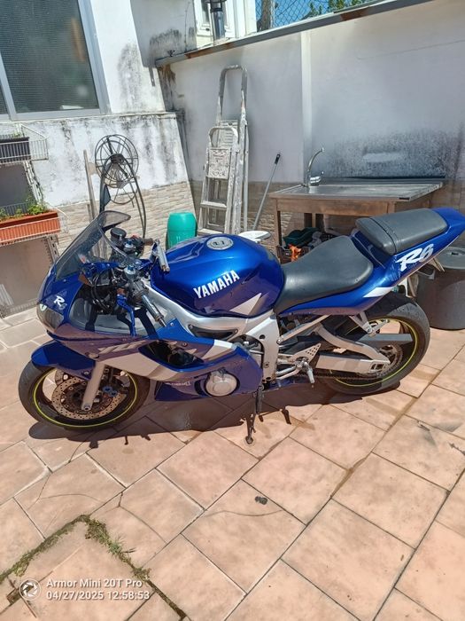 R6 Yamaha 2002 Mota - Brixton crossfire xs 125 ano 2022 Oliveira do Douro • OLX.pt