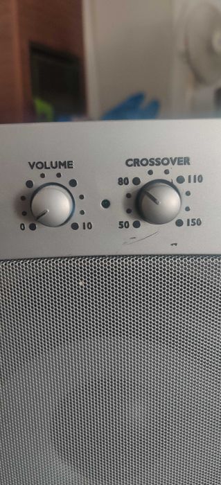 Coluna Subwoofer de estúdio NAD 800SW Carcavelos E Parede • OLX Portugal