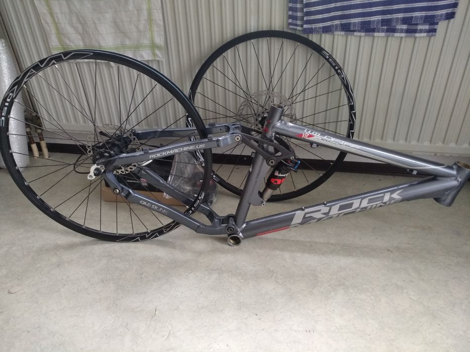 Rama RockMachne WILDFIRE RM 16,5" + RS ARIO RL Blizne • OLX.pl