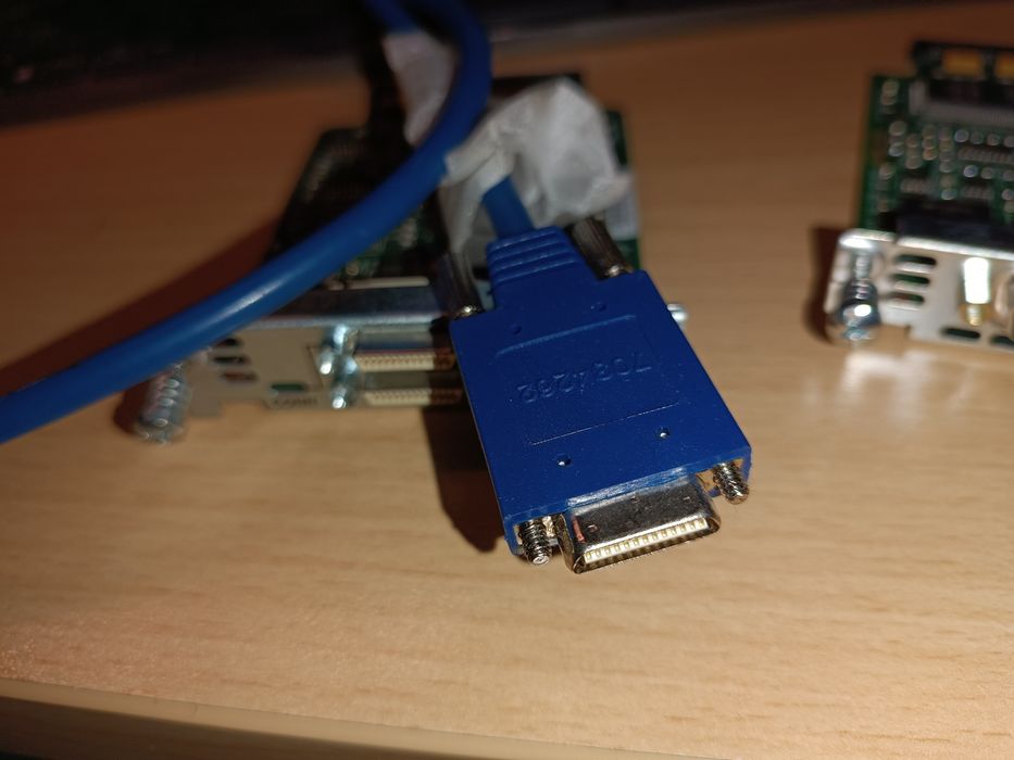 Cisco serial WIC 1T, WIC 2T, 2x Smart serial crossover cable Piekary ...