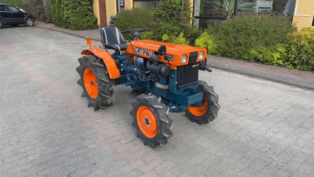Minitraktor KUBOTA B7000 / 15 KM / 4x4 / traktorek Włocławek • OLX.pl