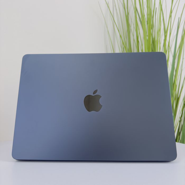 MRXV3 MacBook Air 13 2024 Midnight M3 8/256 $950/№1788: 39 700 грн ...