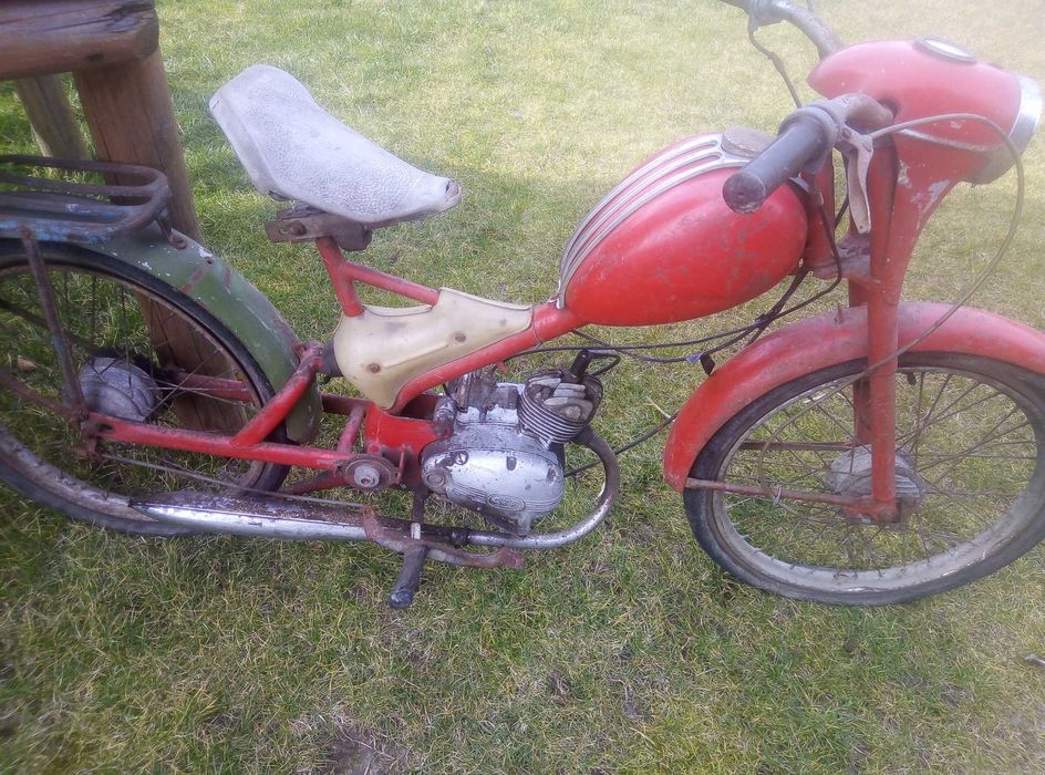 Kokon lampa ryś żak komar 230 232 wsk bąk motorynka 353 jawa 354 perak Odrzywół • OLX.pl