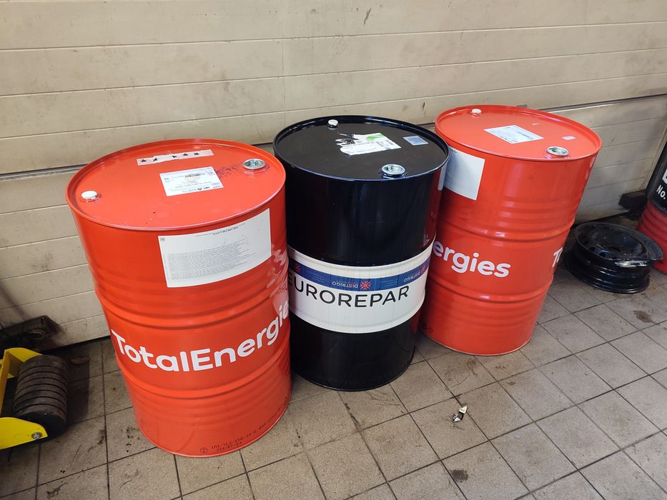 Beczka metalowa 200l 200 litrów Głowno • OLX.pl