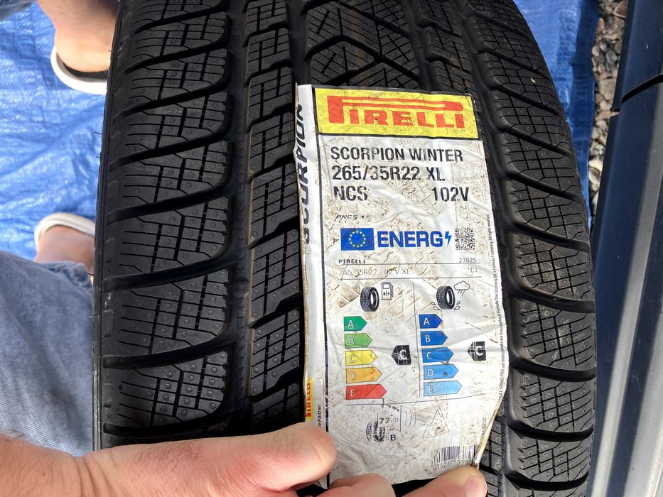НОВІ 285/35/22 + 265/35/22 R22 Pirelli Scorpion Winter Tesla/Q8 BMW X7 ...