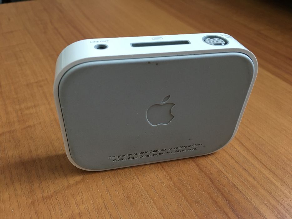 Apple iPod iPhone док станція 2003: 700 грн. - Mp3 плеєри Рівне на Olx