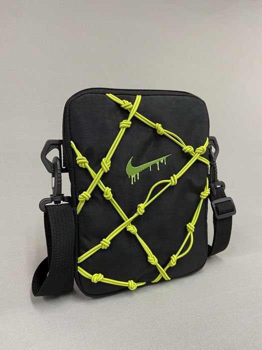 Сумка Nike Унісекс Rezenu месенджер через плече 650 грн Сумки через плече Львів на Olx