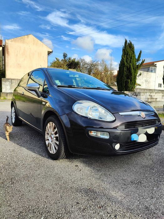 Fiat Punto Evo Van Santa Maria Da Feira, Travanca, Sanfins E Espargo ...