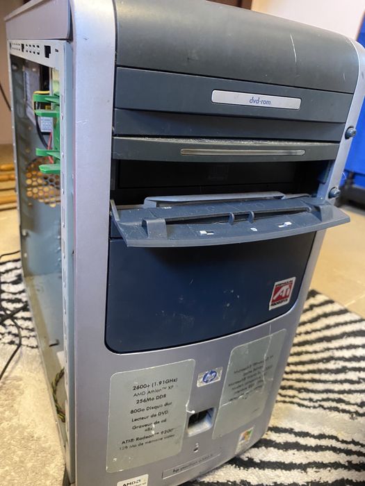 Pc Antigo HP Completo c/ monitor Sangalhos • OLX Portugal
