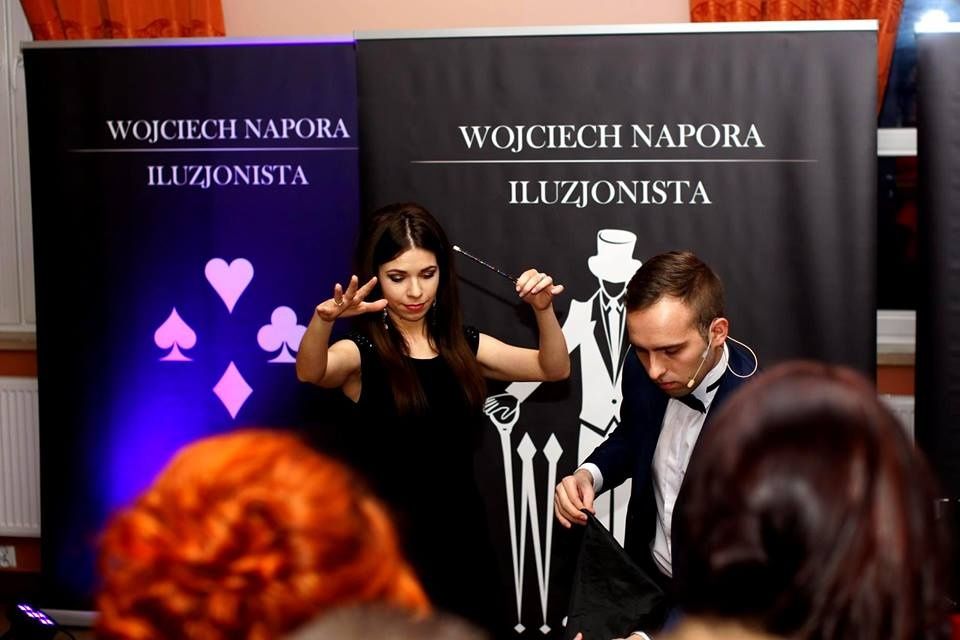 Iluzjonista WOJCIECH NAPORA Pokaz iluzji Wesele Event firmowy Urodziny ...
