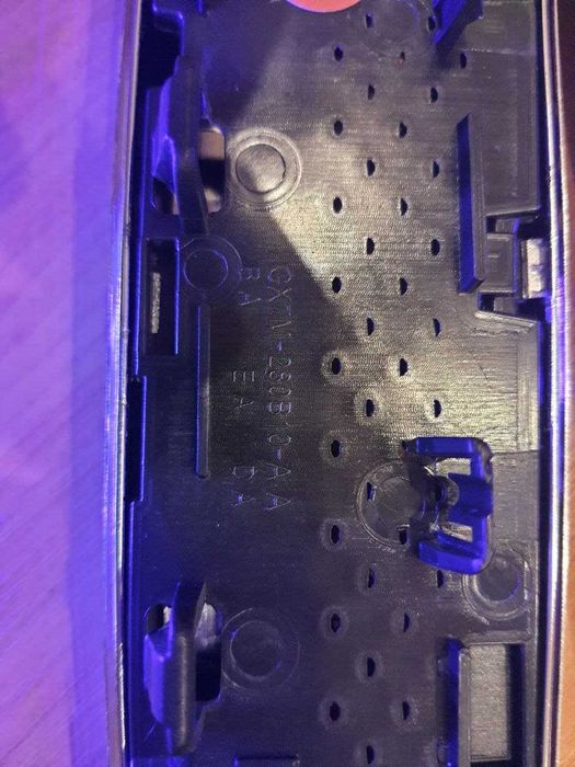 Решетка радиатора Jaguar F-PACE XF XE пластик кронштейн C2Z13199: 3 350 ...